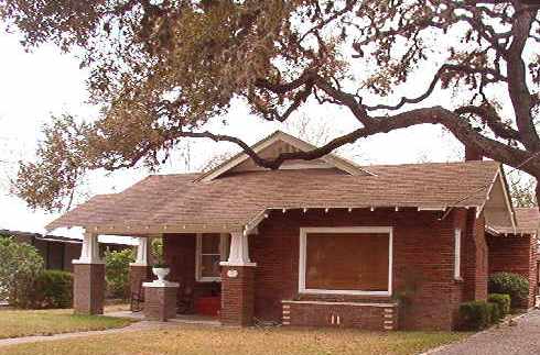 Max Theis House
